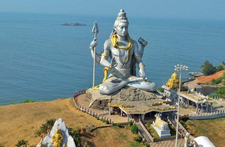 Murudeshwar Temple - Kushi Tours and Travels